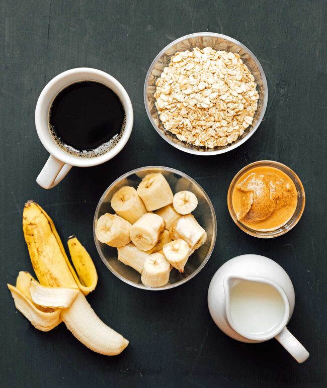 Wake Me Up Coffee Smoothie (With Oats + Banana!)