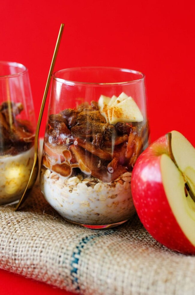 10-Minute Apple Cinnamon Oatmeal (Stove or Microwave)