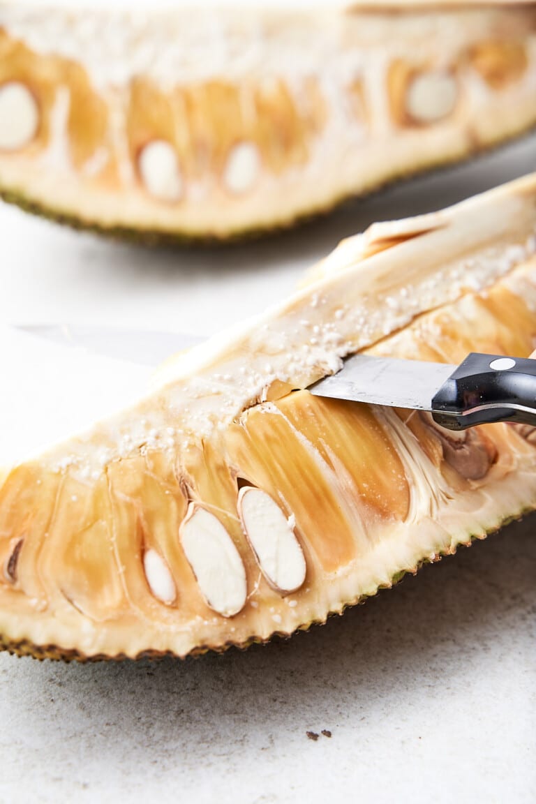 How To Cut Jackfruit (Step By Step Photos) | Live Eat Learn
