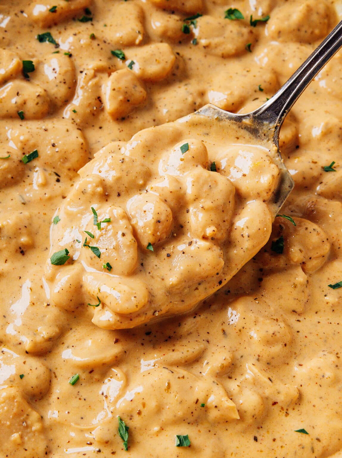 Creamy Garlic Parmesan Butter Beans (20-Minute Meal)