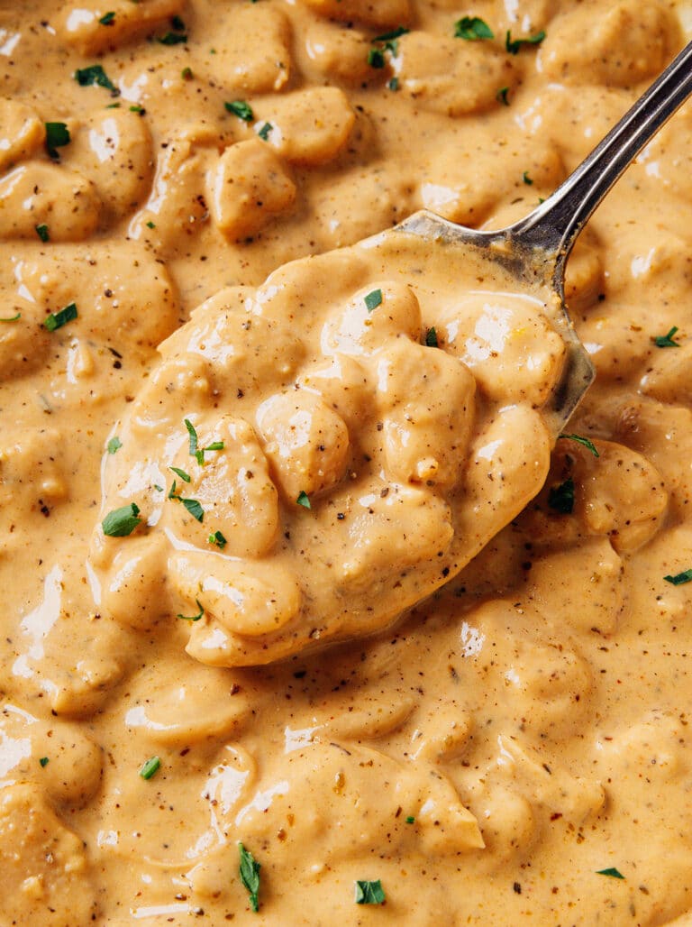Creamy Garlic Parmesan Butter Beans (20-Minute Meal)